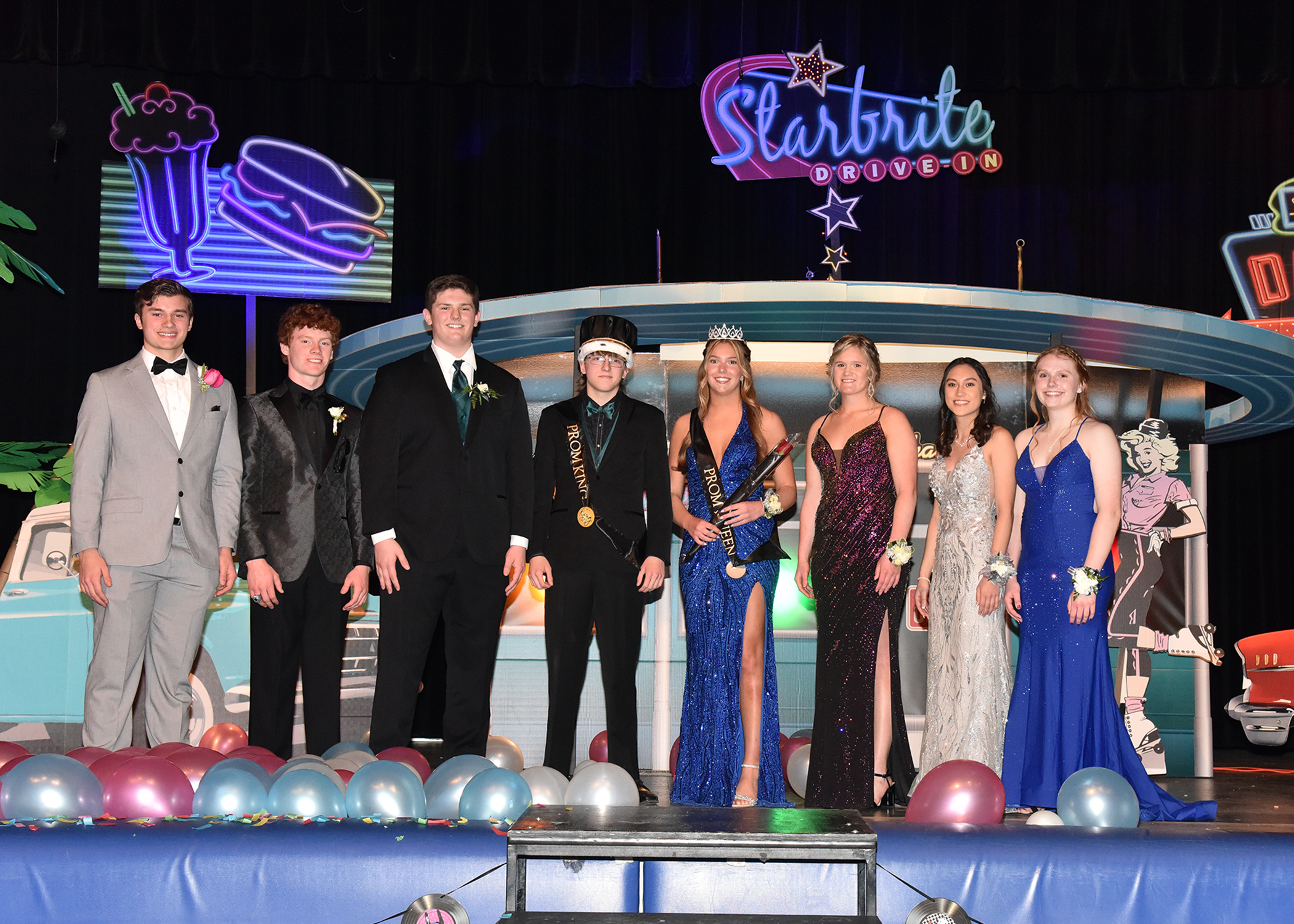 Smith, Griffin rule over Prom | Dakota Dunes North Sioux City Times ...
